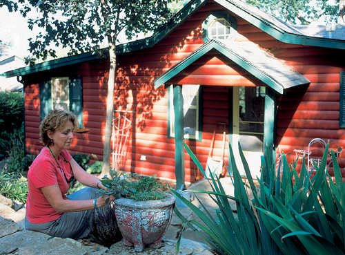 Turning a Little Fishing Shack into a Charming Cottage on the Lake